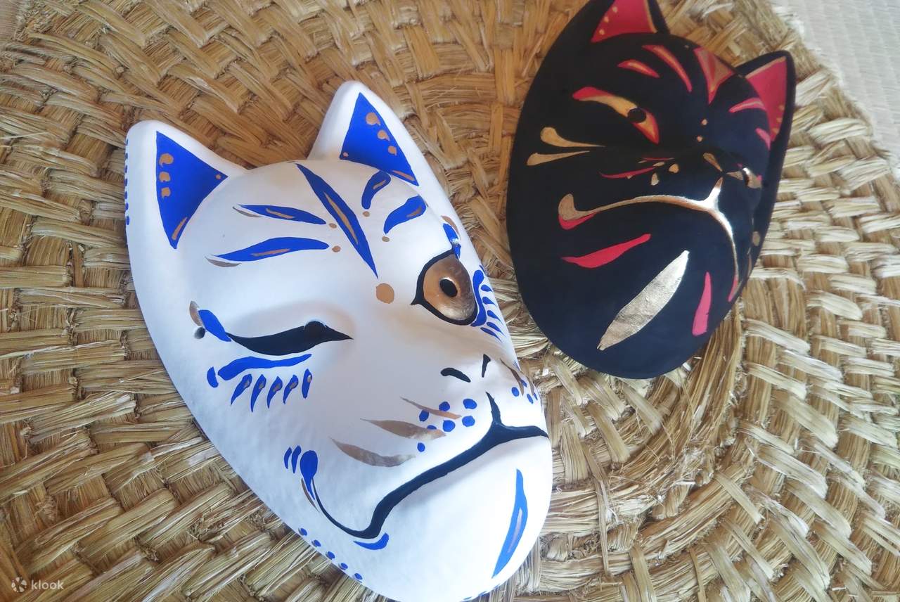 Mask Painting Experience at Kitsune no Yomeiri Yashiki (Fox Wedding ...