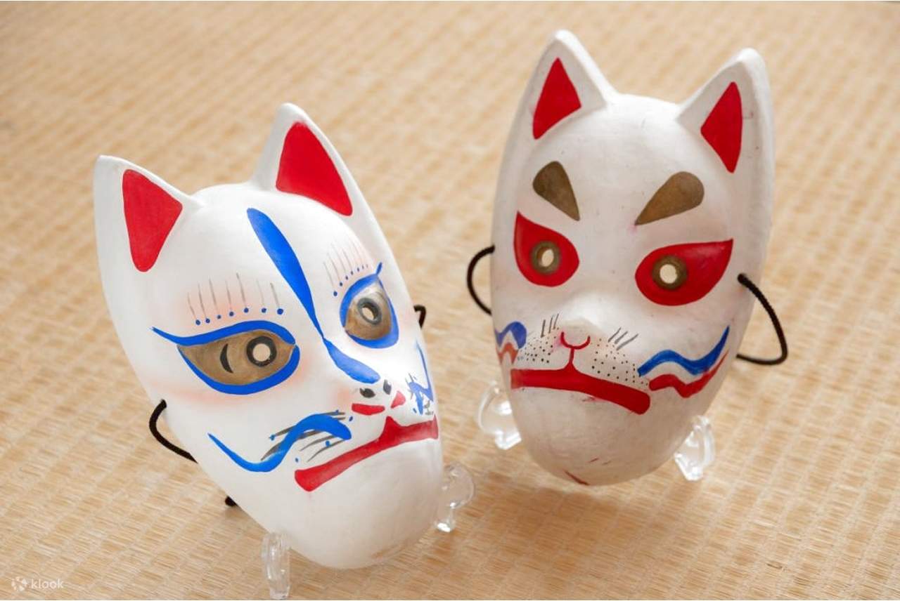 Mask Painting Experience at Kitsune no Yomeiri Yashiki (Fox Wedding ...