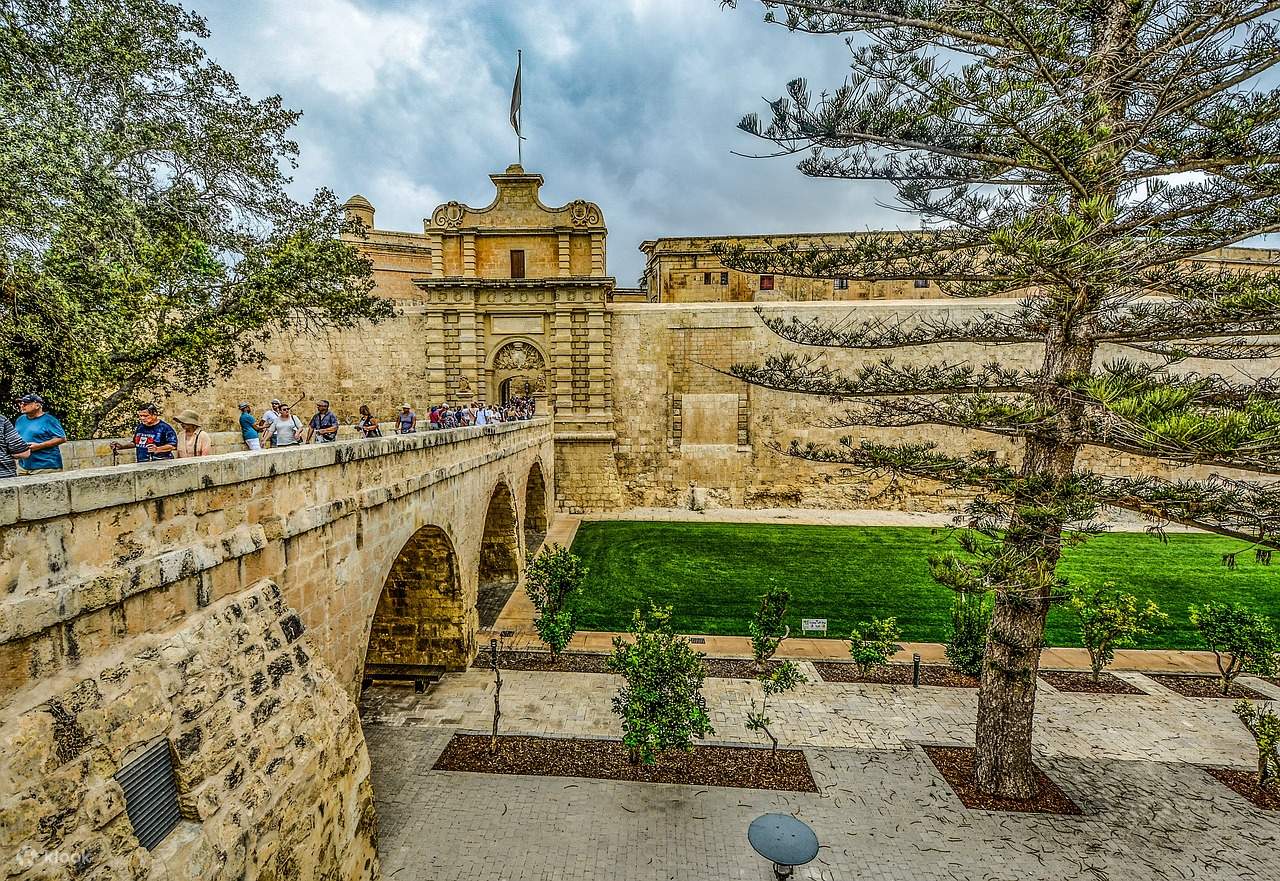 Mdina Full-day w/stops in Dingli Cliffs, San Anton Gardens & Mosta - Klook