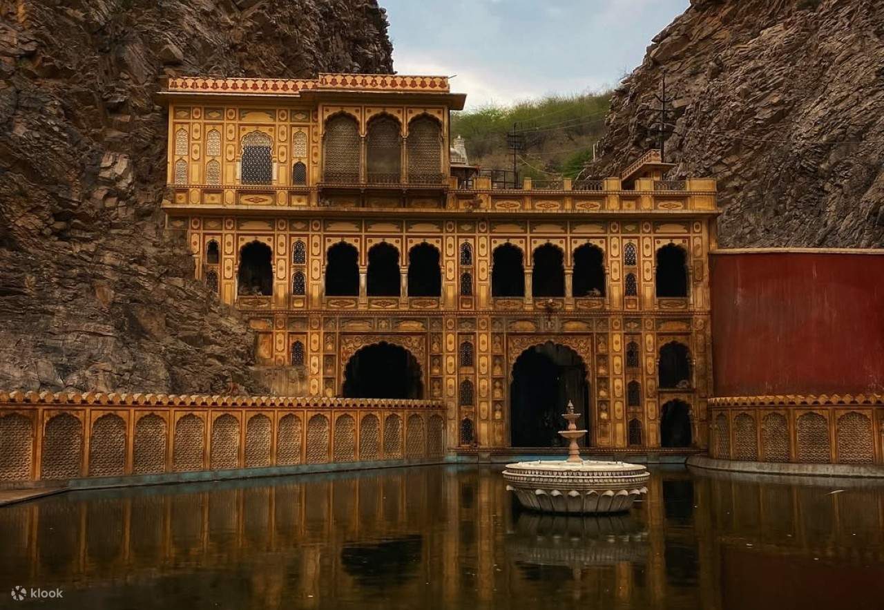 Discover Jaipur's Treasures: Full Day City Tour With Lunch - Klook ...