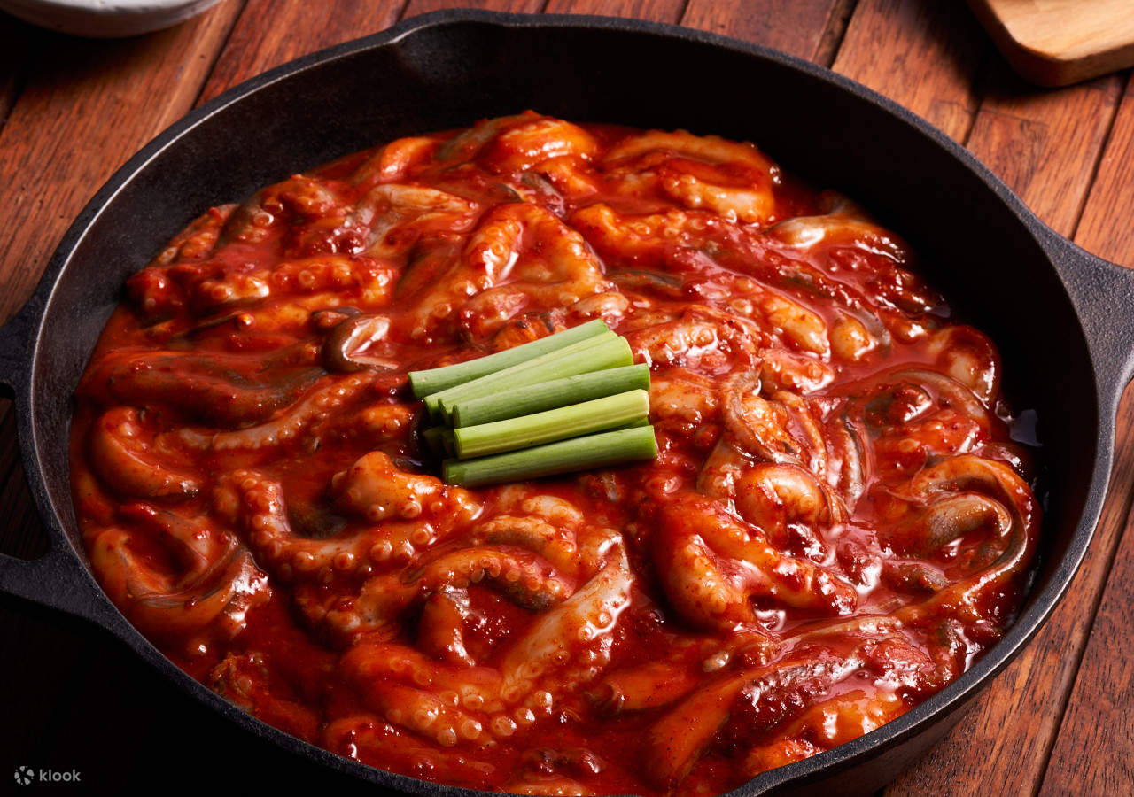 Seoul Korean Style Stir-Fry Restaurant Table Reservation - Klook United ...