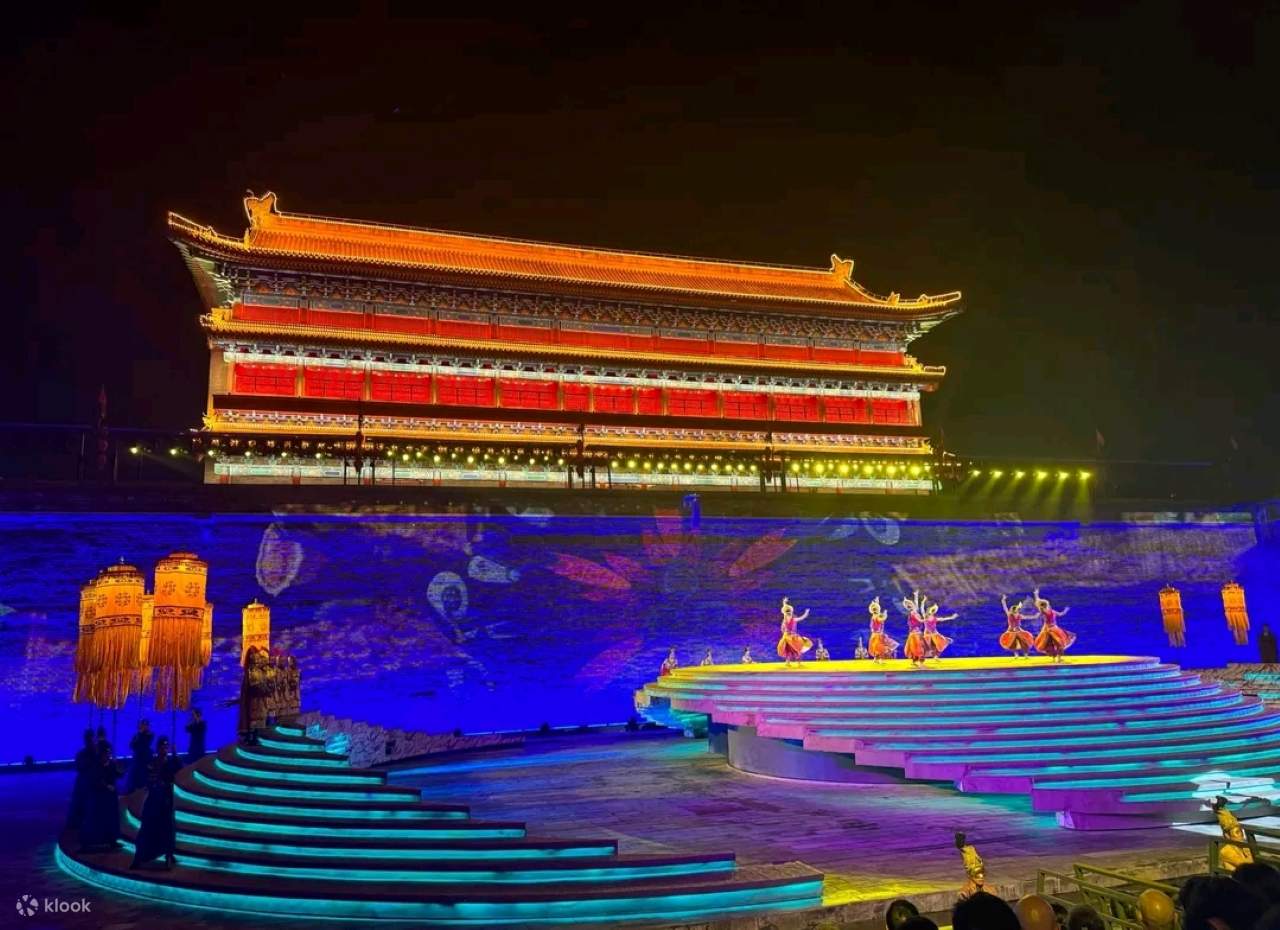 Xi'an 'Droom Chang'an'-voorstellingsticket + ticket voor de stadswallen ...