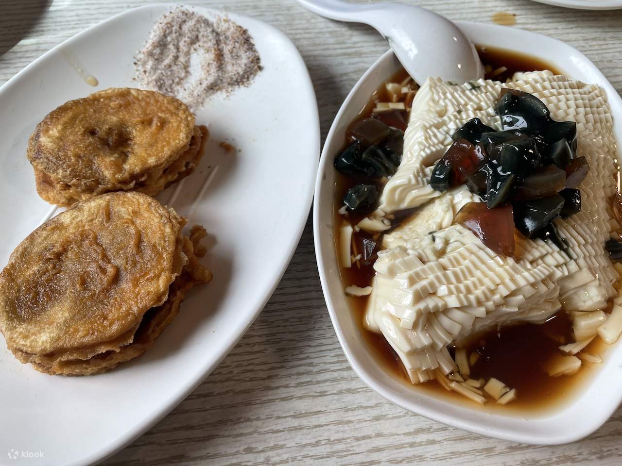 Bite and Stroll: Brunch Tour in Old Town Beijing! - Klook Hong Kong