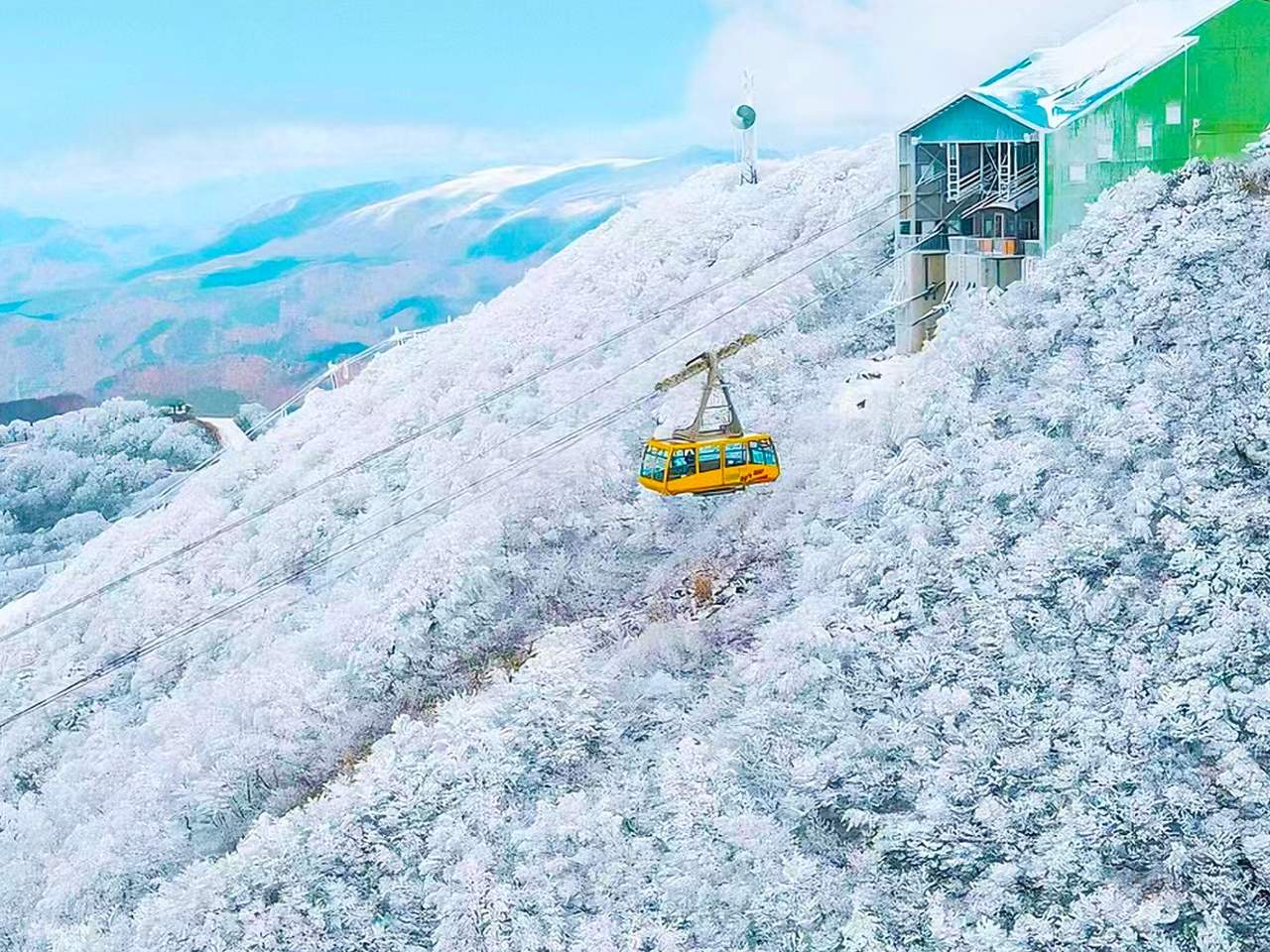 Ginzan Onsen & Zao Snow Monster Ropeway & Nikko Toshogu Shrine & Ouchi-juku 2-Day Tour (From ...