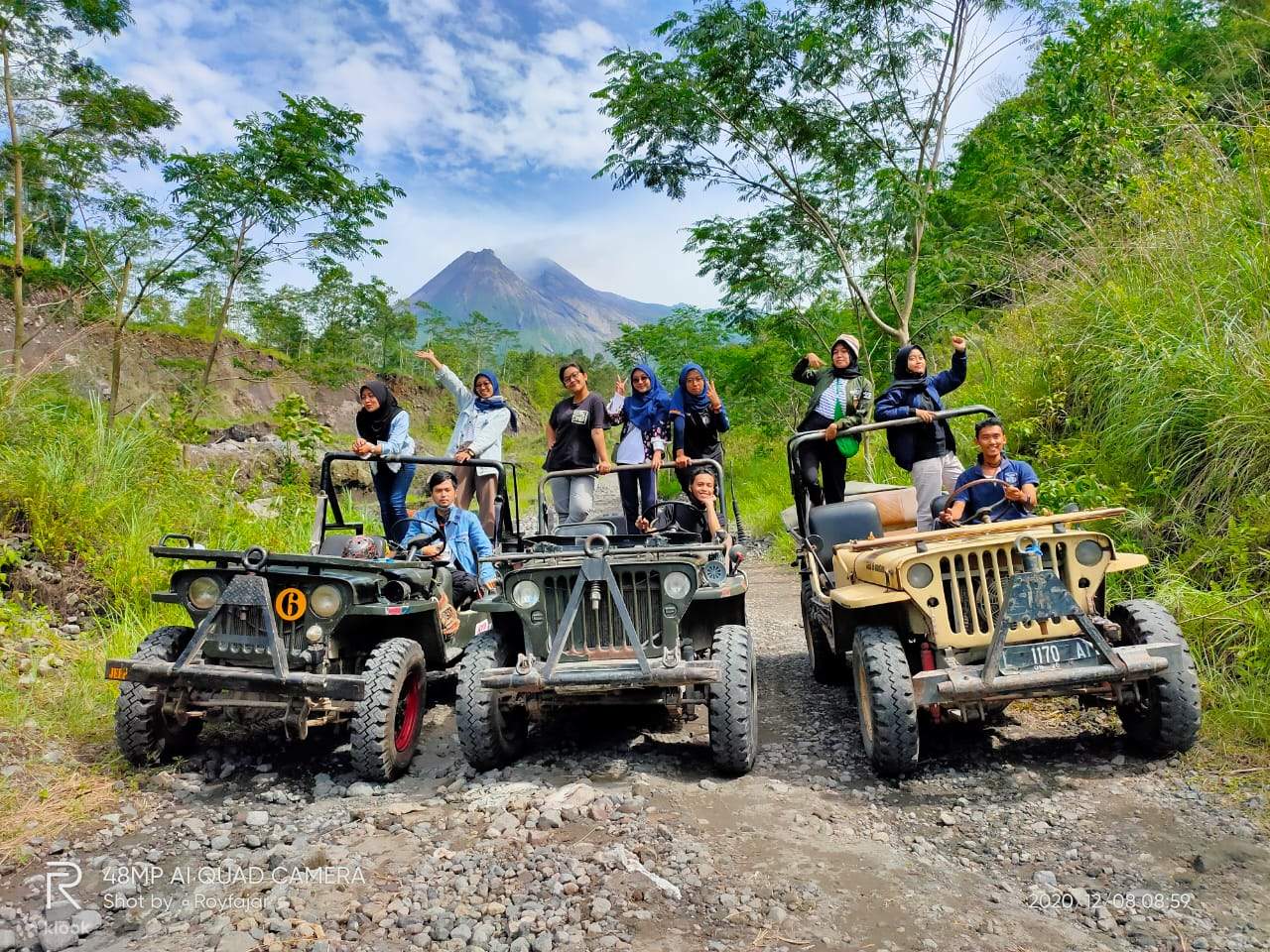 Sunrise Merapi Lava Tour, Borobudur Temple & Bukit Rhema Gereja Ayam ...