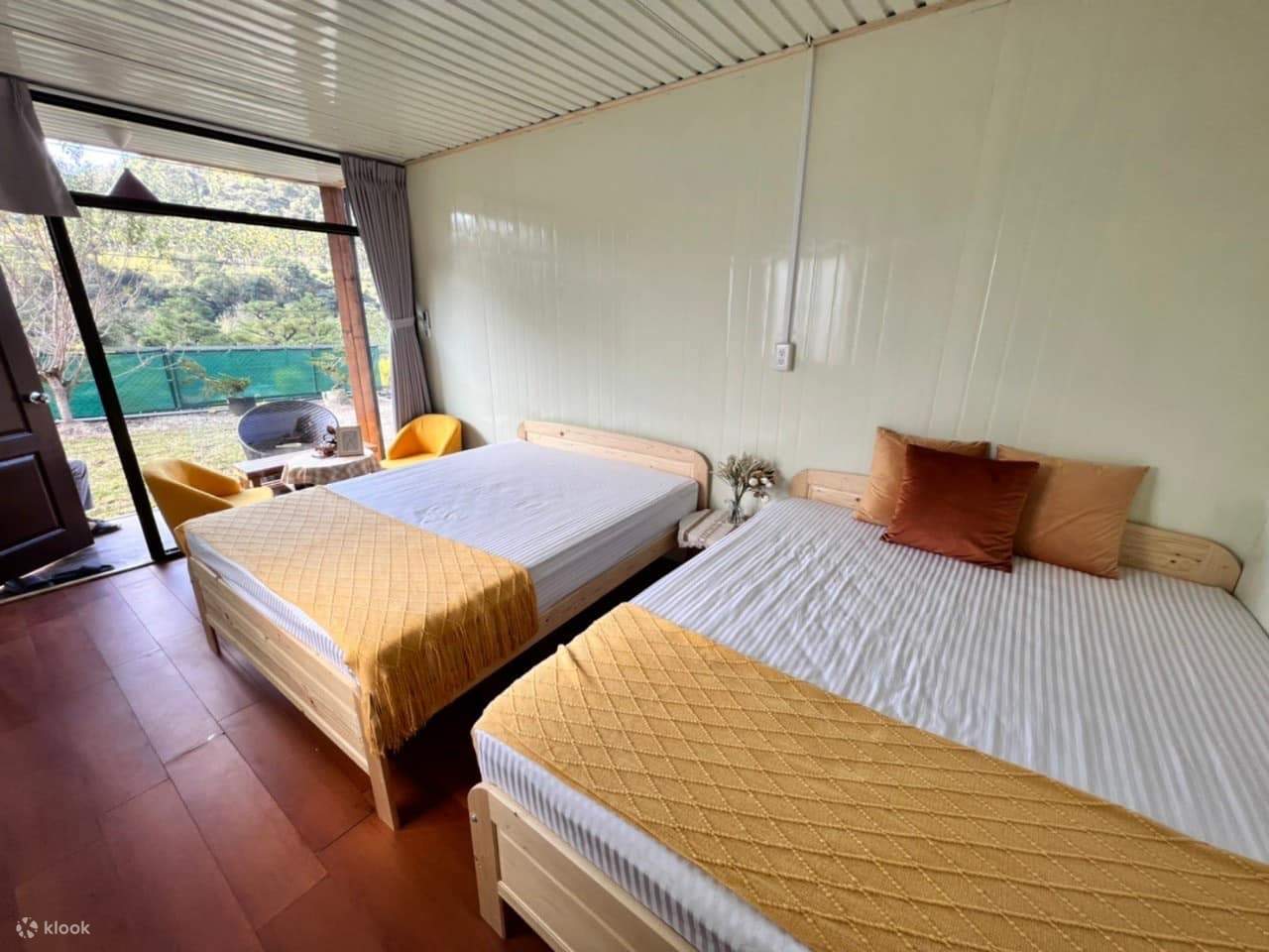 Camping in Nantou｜Xipan Villa｜Free Tent Camping Experience｜Temple Tent ...