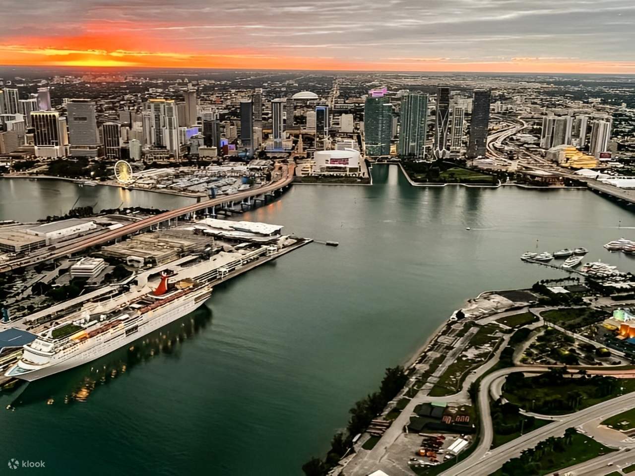 Miami: Private Sunset Airplane Tour with Champagne - Klook Philippines