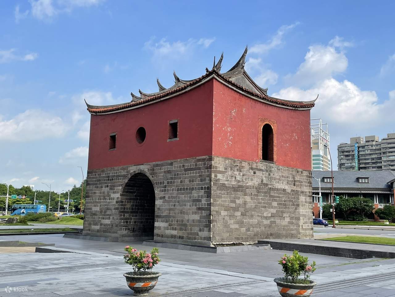 Classic Taipei Landmarks Day Tour - Klook Philippines