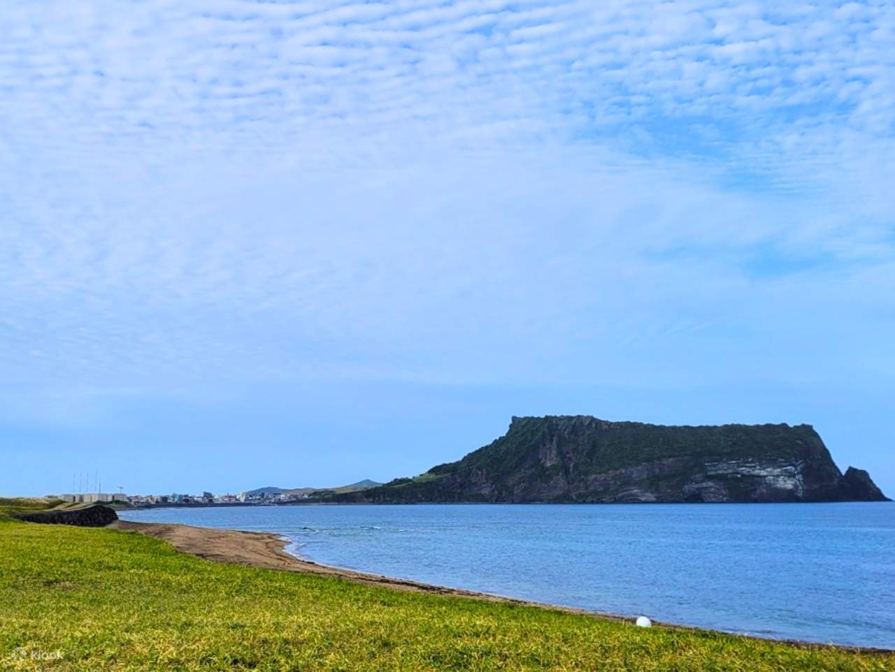 Jeju Eastern & Western Coast Day Tour - Klook