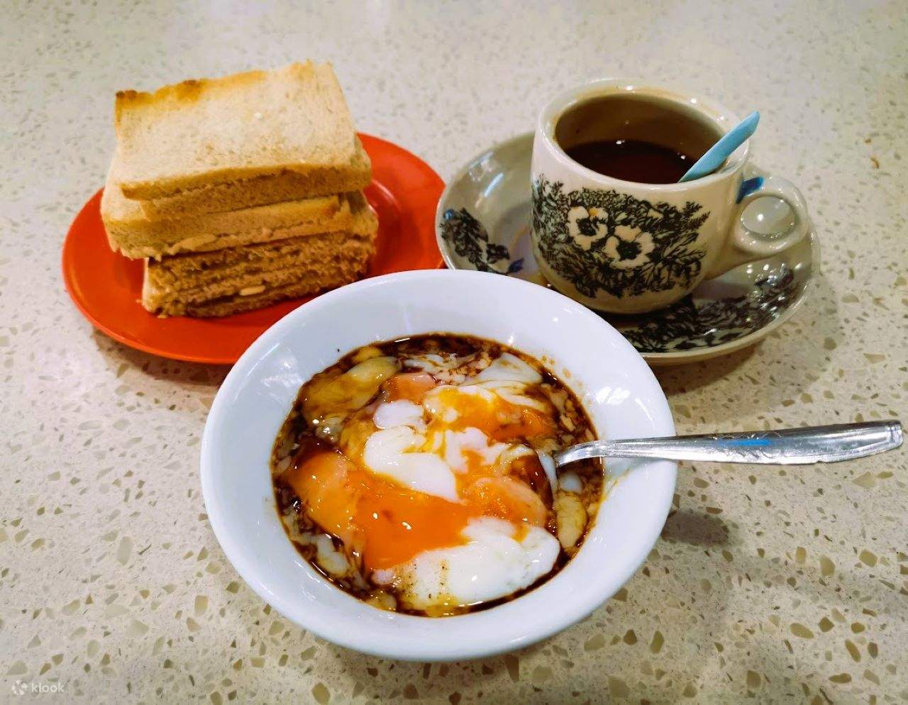 Sunrise Walking Tour with Breakfast - Klook Singapore