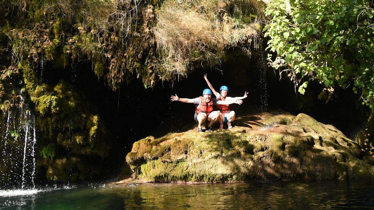 Pengalaman arung jeram dan lompat tebing di Sungai Cetina - Klook Indonesia