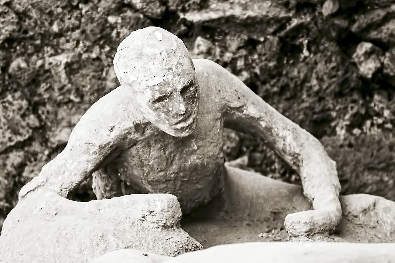 Guided Day Tour of Pompeii and Mount Vesuvius from Naples - Klook Australia