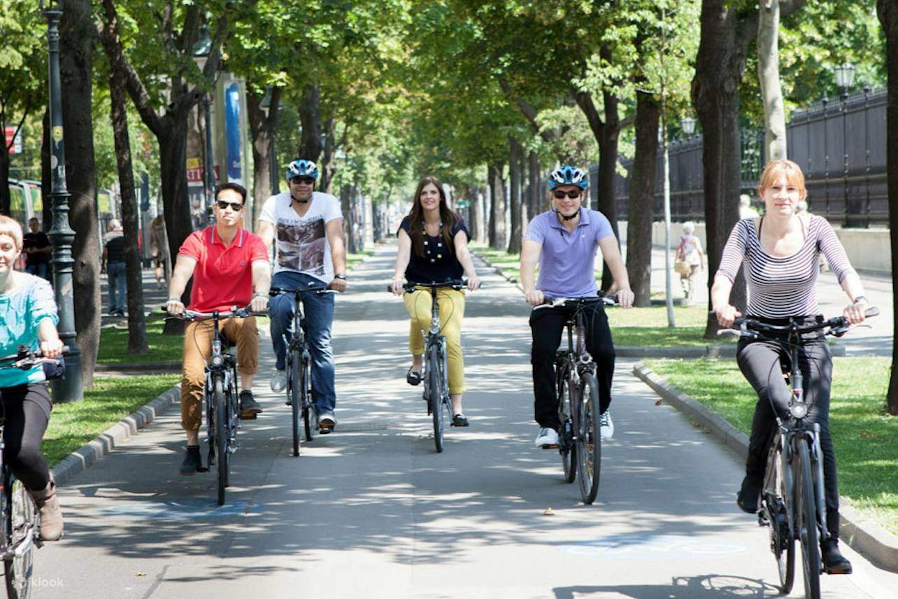 Tur sepeda di pusat kota Vienna - Klook Indonesia