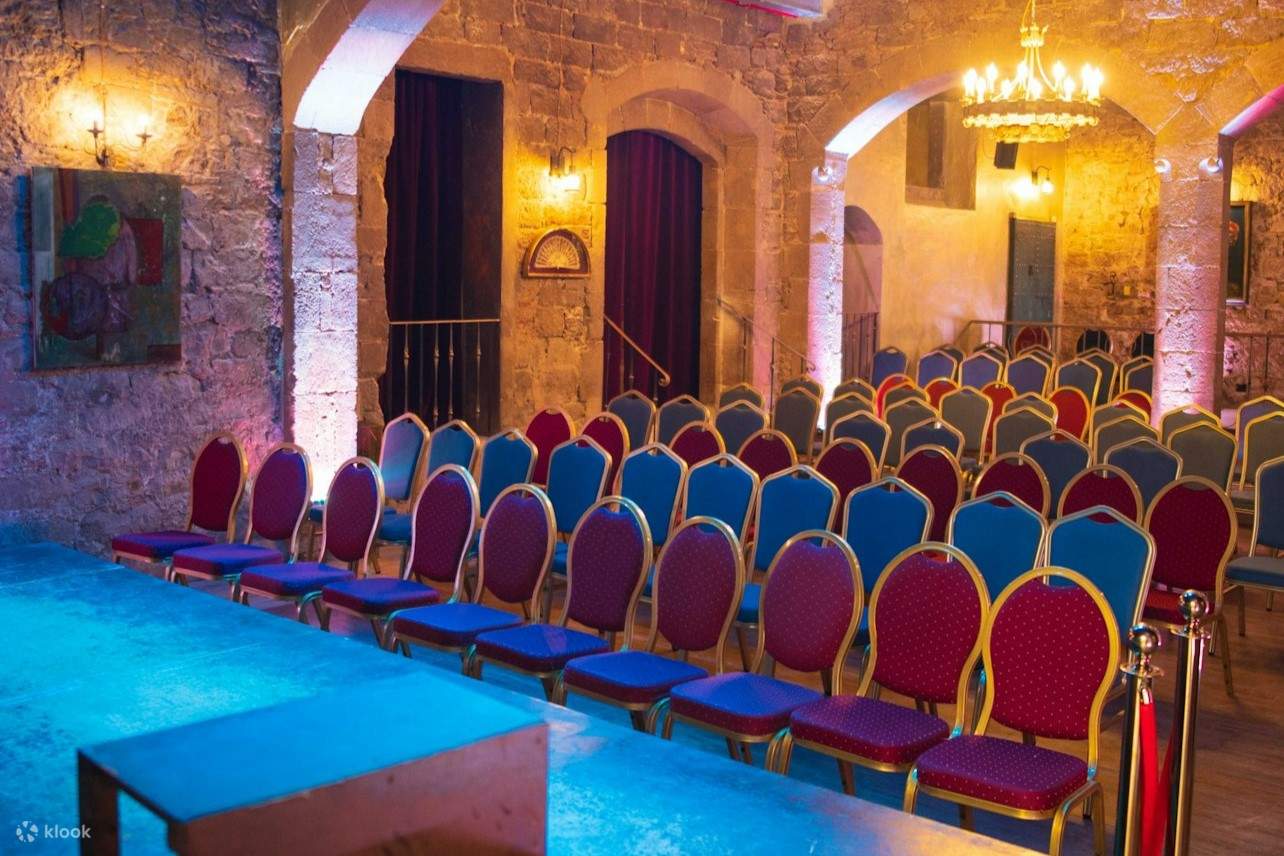 Flamenco Show Ticket at Palau Dalmases in Barcelona - Klook