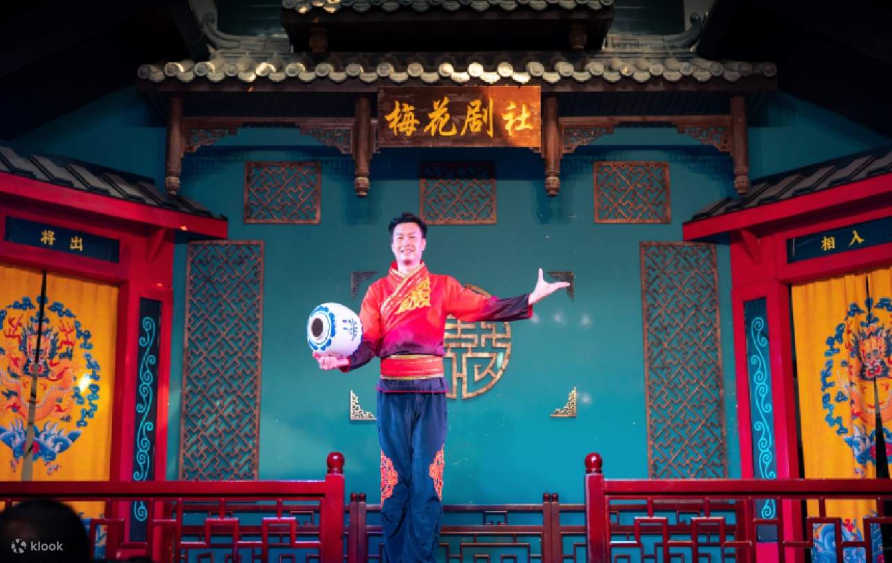 Chengdu Taikoo Li Store Plum Blossom Theatre* Intangible Cultural ...