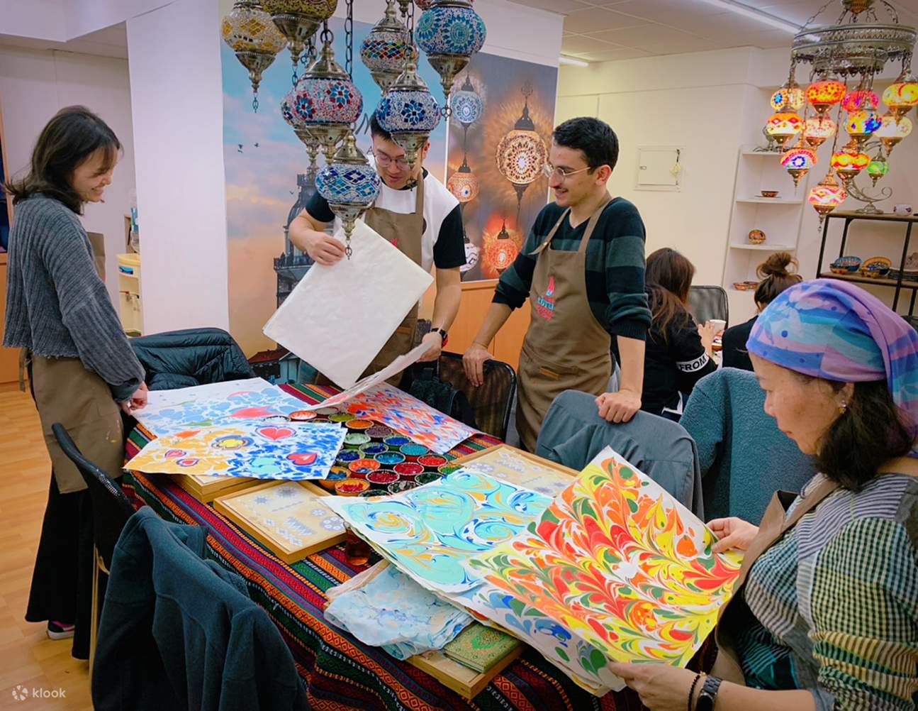 Traditional Turkish Floating Water Painting Experience in Taipei ...