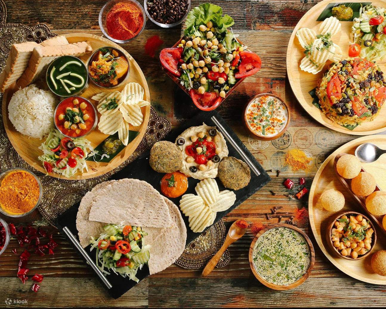 [Online Reservation] 3 Idiots Toast & Curry Gongguan Branch at MRT ...