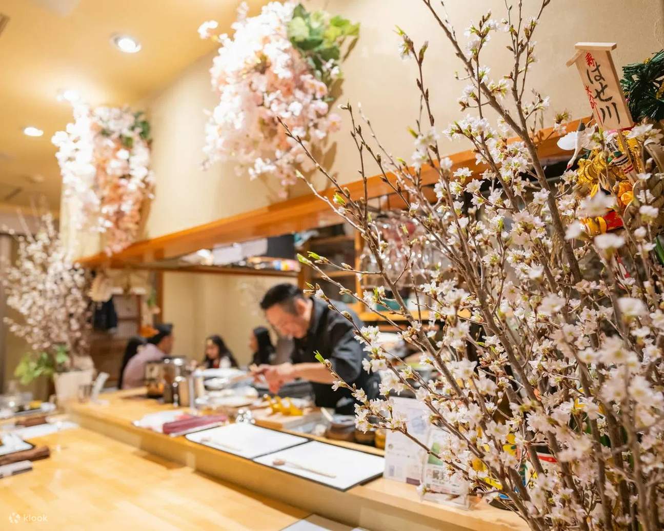Sakura & Omakase Dining: Meguro Tour with Pro Photoshoot (Tokyo) - Klook