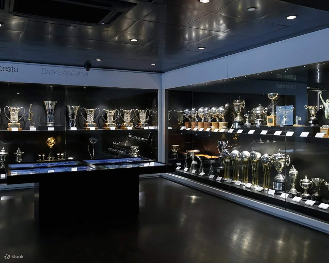 Explore the Legend: Santiago Bernabéu Tour - Klook