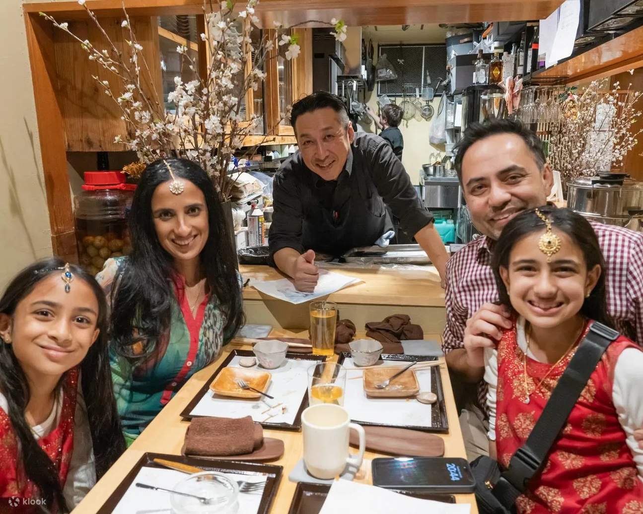 Sakura & Omakase Dining: Meguro Tour with Pro Photoshoot (Tokyo) - Klook