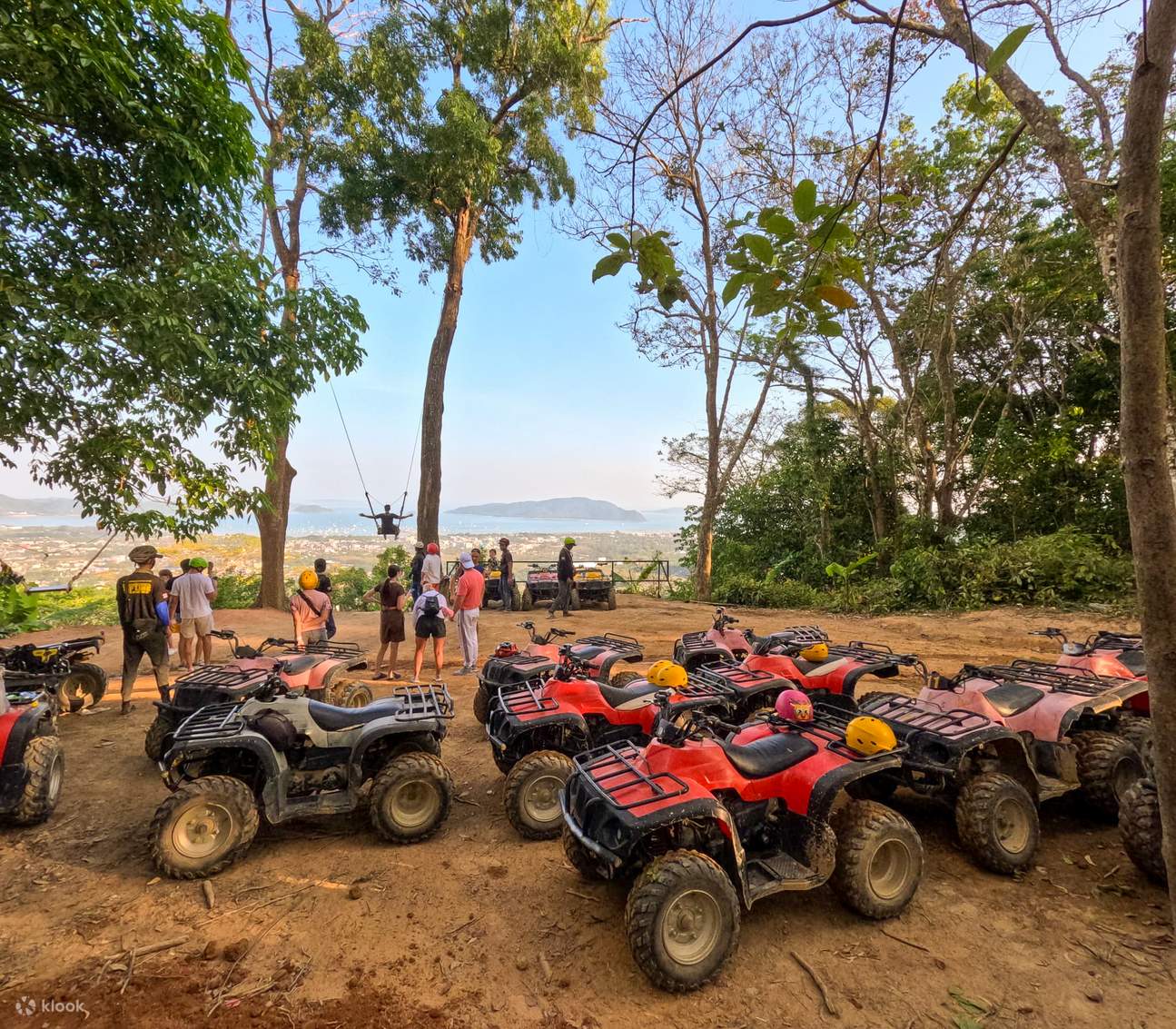 ภูเก็ต: ทัวร์ครึ่งวันชมเมืองและผจญภัย ATV - Klook ประเทศไทย