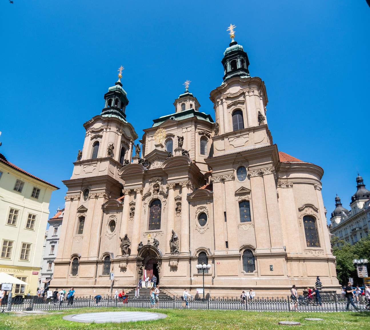 Prague Old Town, Charles Bridge & Prague Castle Walking Tour - Klook ...