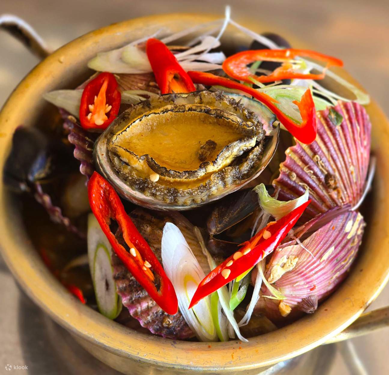 “Live Like a Busan Local” Surfing + K-food BBQ Package - Klook Hong Kong