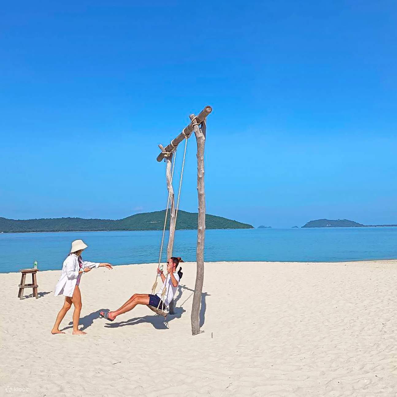 Pig Island VIP - Klook