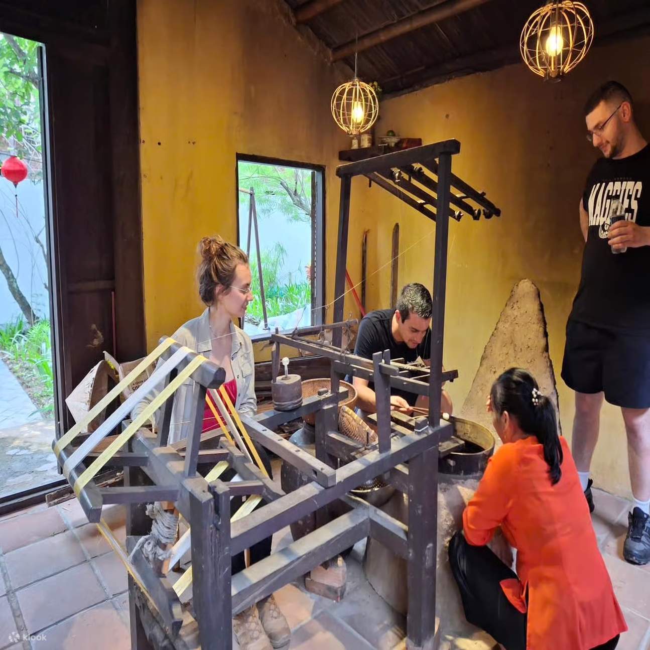 Silk Weaving Discovery In Hoi An Silk Village - Klook Hong Kong