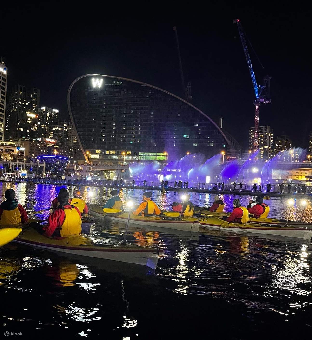 Join In Vivid Kayaking in Sydney Harbor - Klook, Vereinigte Staaten