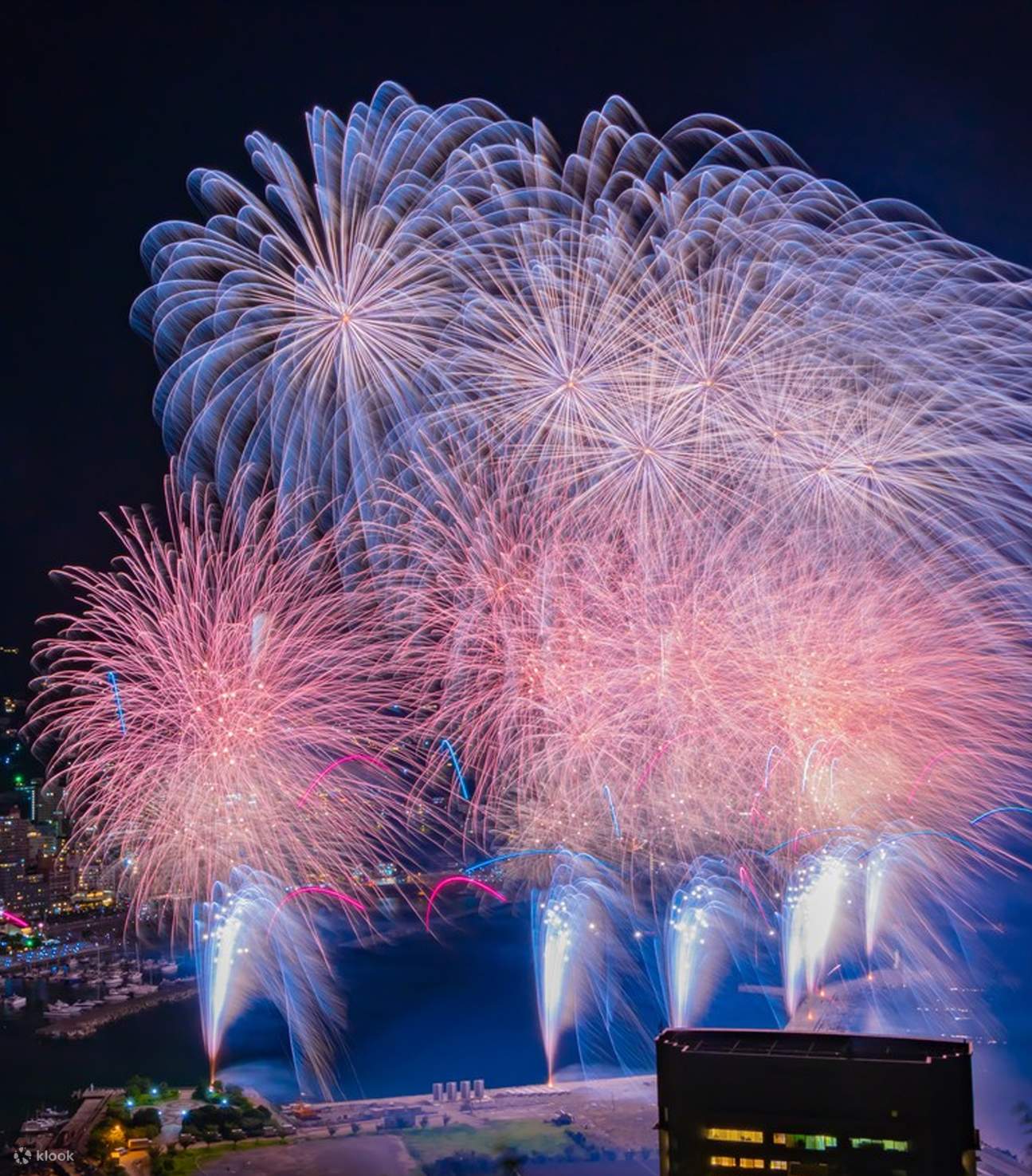 9-person exclusive small group | Atami Fireworks Festival small group ...