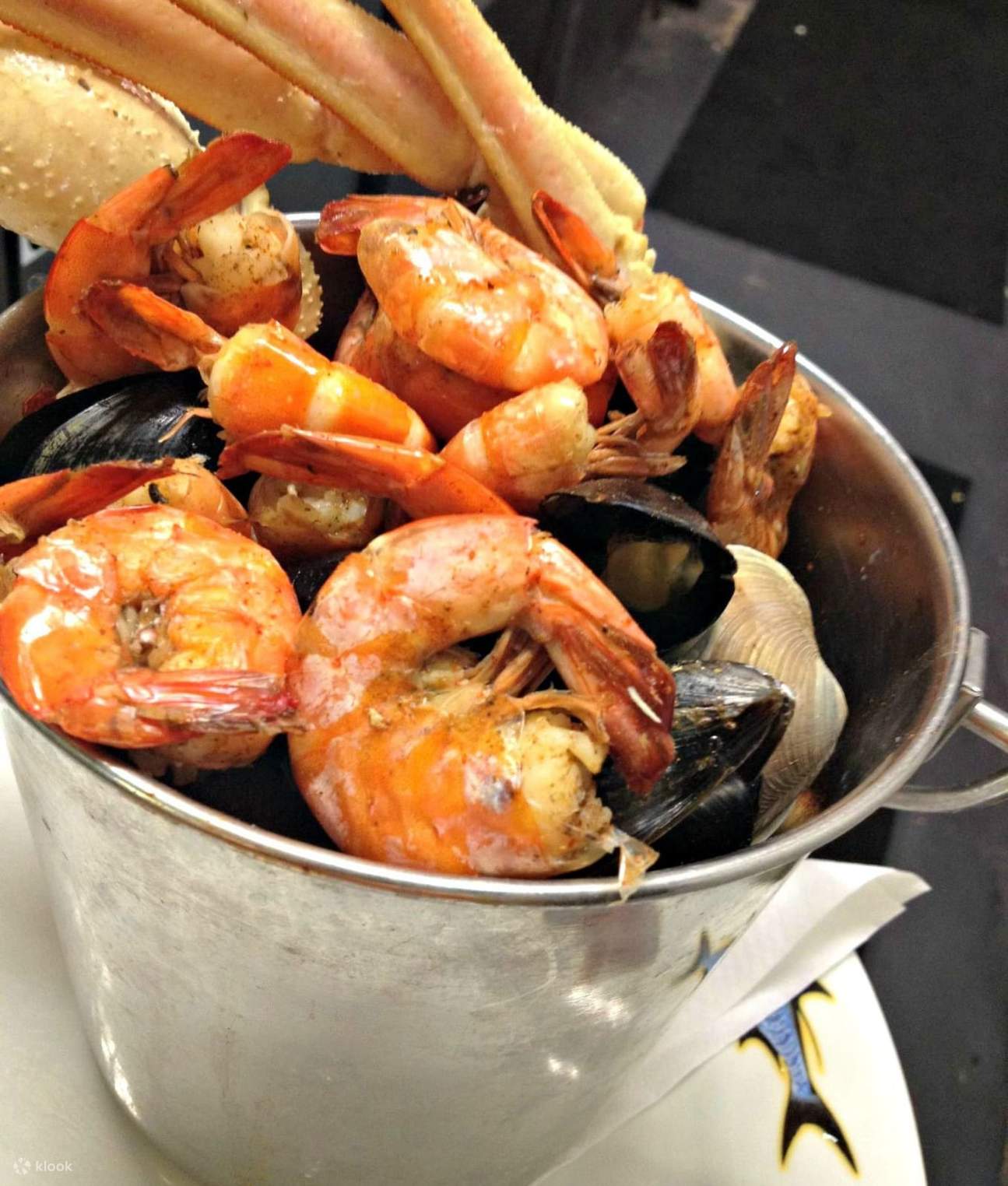 The Secrets of a Fish Farm with Seafood Bucket - Klook ประเทศไทย