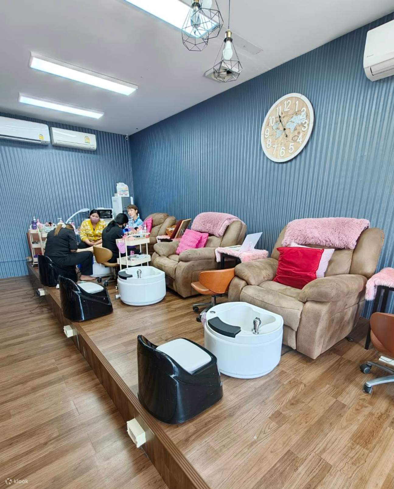 Enjoynail Spa & Salon at Curve Community Mall 2nd fl. in Chiang Mai ...