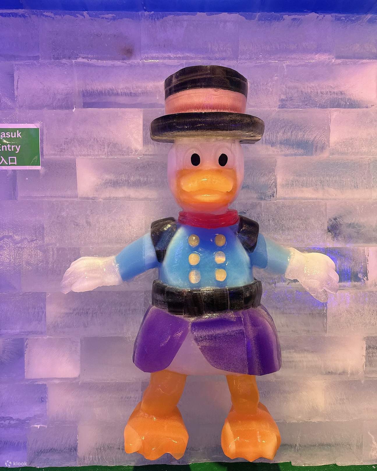 SnowLand Johor Bahru Tickets – Indoor Winter Fun for All - Klook Singapore