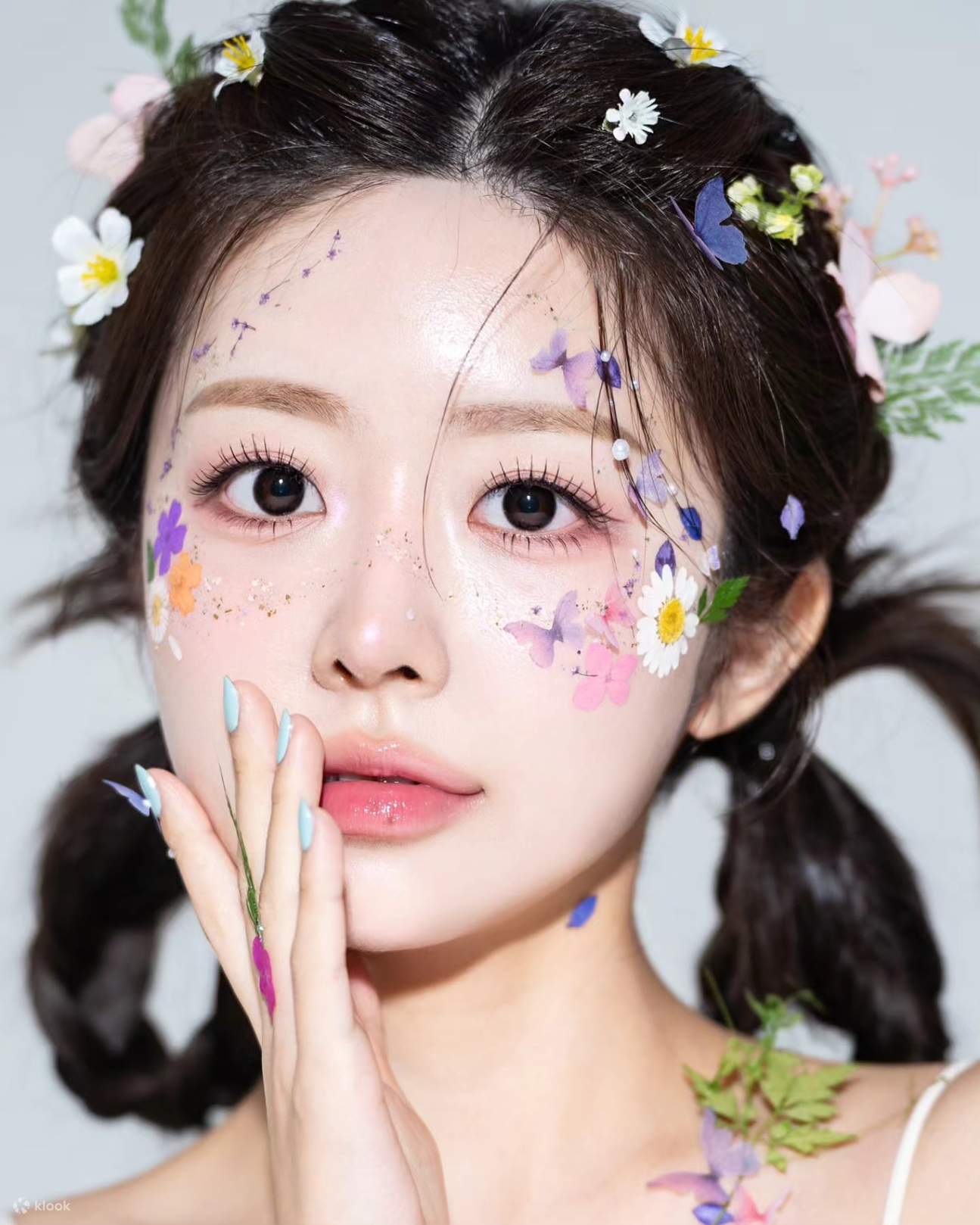 Seohwafilm Studio: Unique Profile Picture Experience in Seoul - Klook