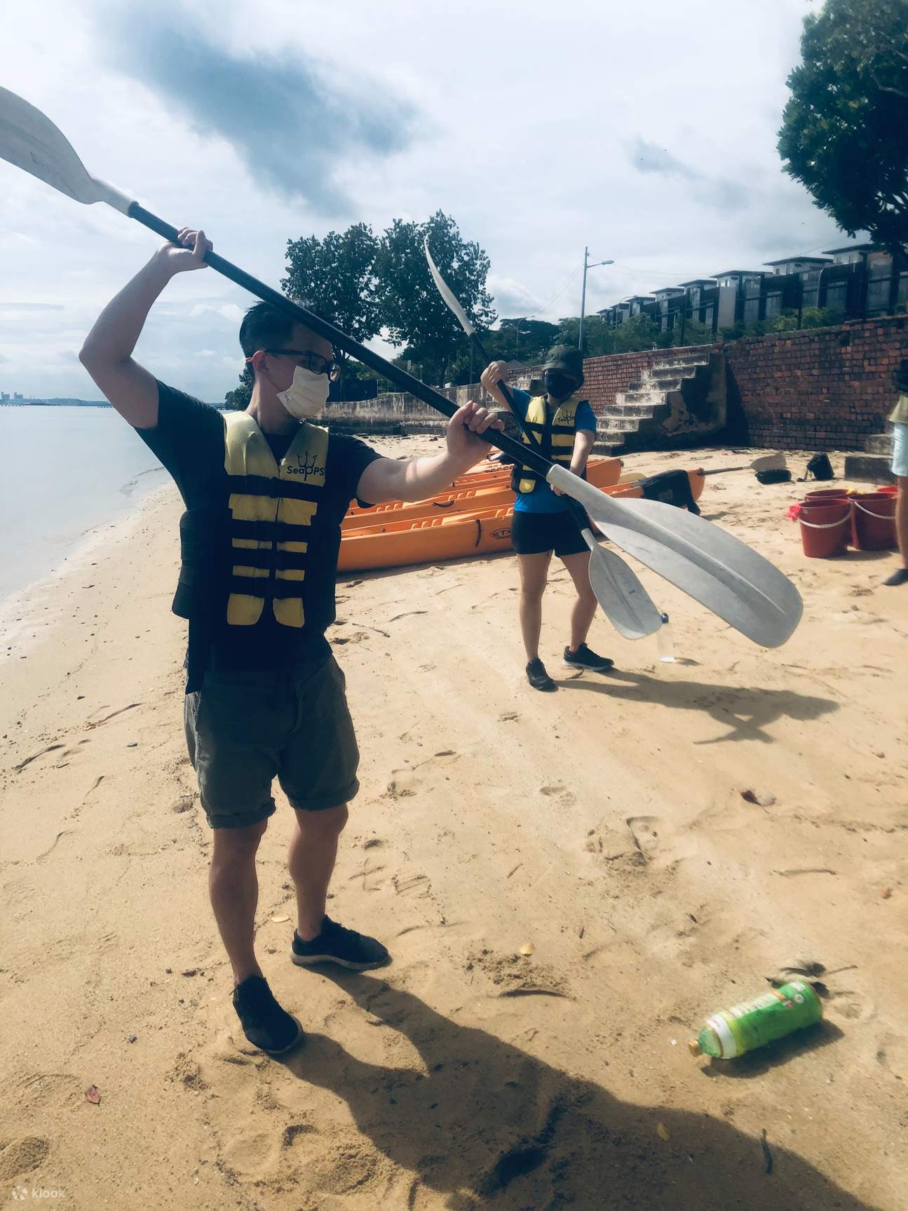 Kayaking Coastal and Beach Cleanup Tour - Klook États-Unis