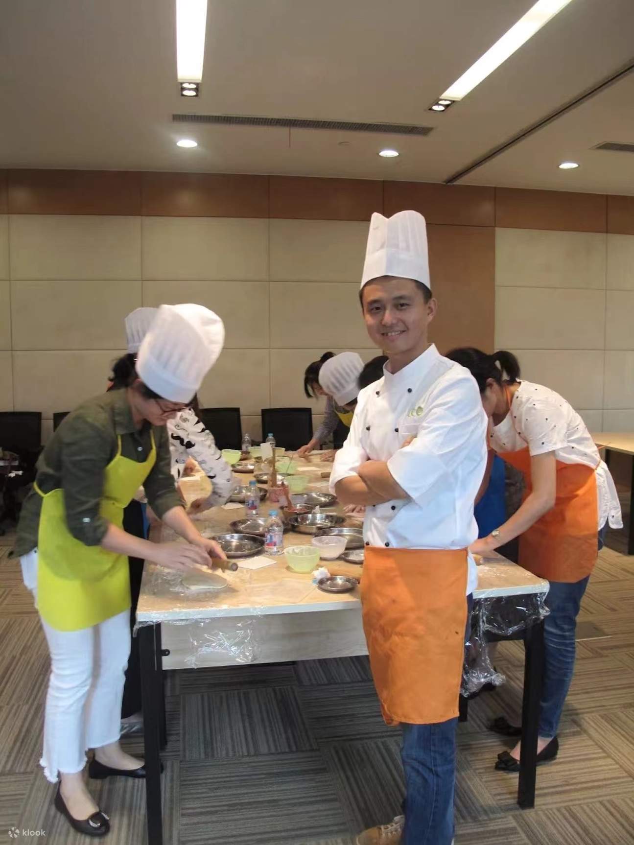 Kunjungi pasar dan belajar memasak masakan asli Cina - Eatwith - Klook Indonesia