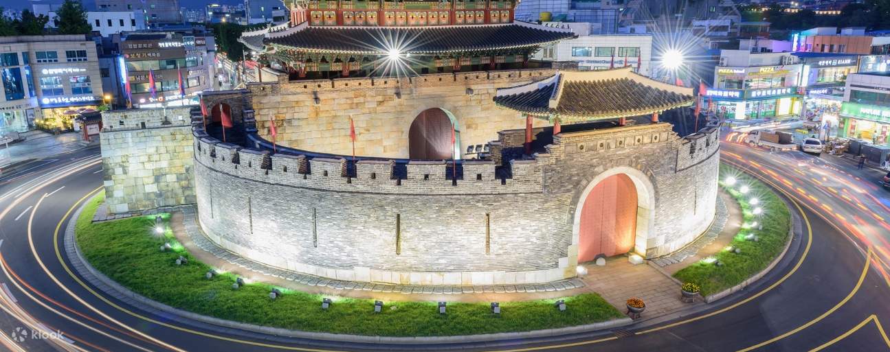 Tour Đêm Pháo Đài Suwon Hwaseong - Klook Việt Nam