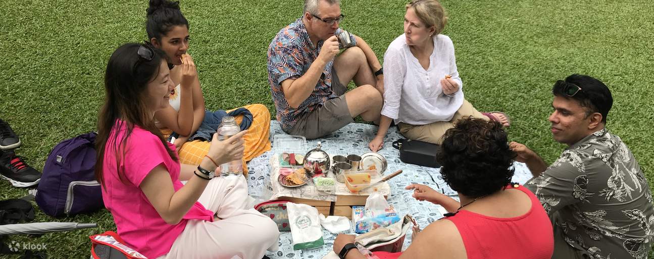Singapore Botanic Gardens Tour with a Picnic Experience, Singapore ...