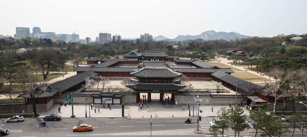 Docent-Guided Palace Tour - Klook Singapore