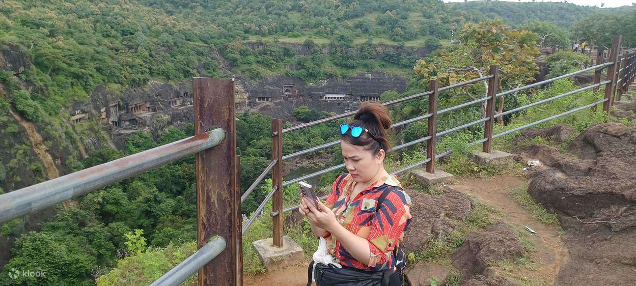 A Day Among The Gods : Ajanta and Ellora Caves Trip From Aurangabad ...