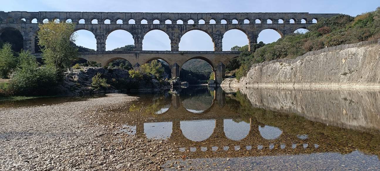 Private Tour from Aix en Provence to Avignon & Roman Aqueduct - Klook India