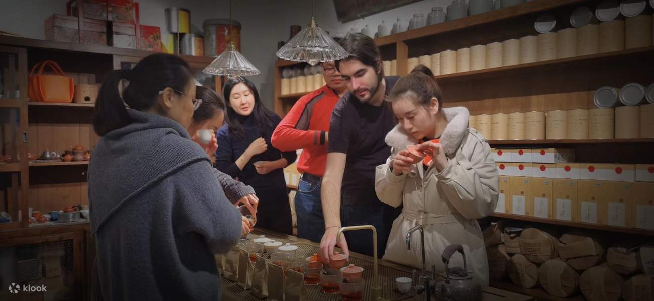 Tea Ceremony Performance and City Walk_Eatwith - Klook, Vereinigte Staaten