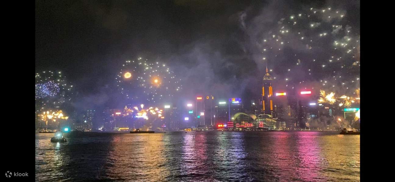 New Year’s Eve Countdown Fireworks Display – Star Victoria Harbor Tour ...