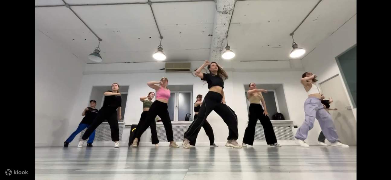 K-pop Dance Experience in Seoul (Class + Video Souvenir) - Klook Hong Kong