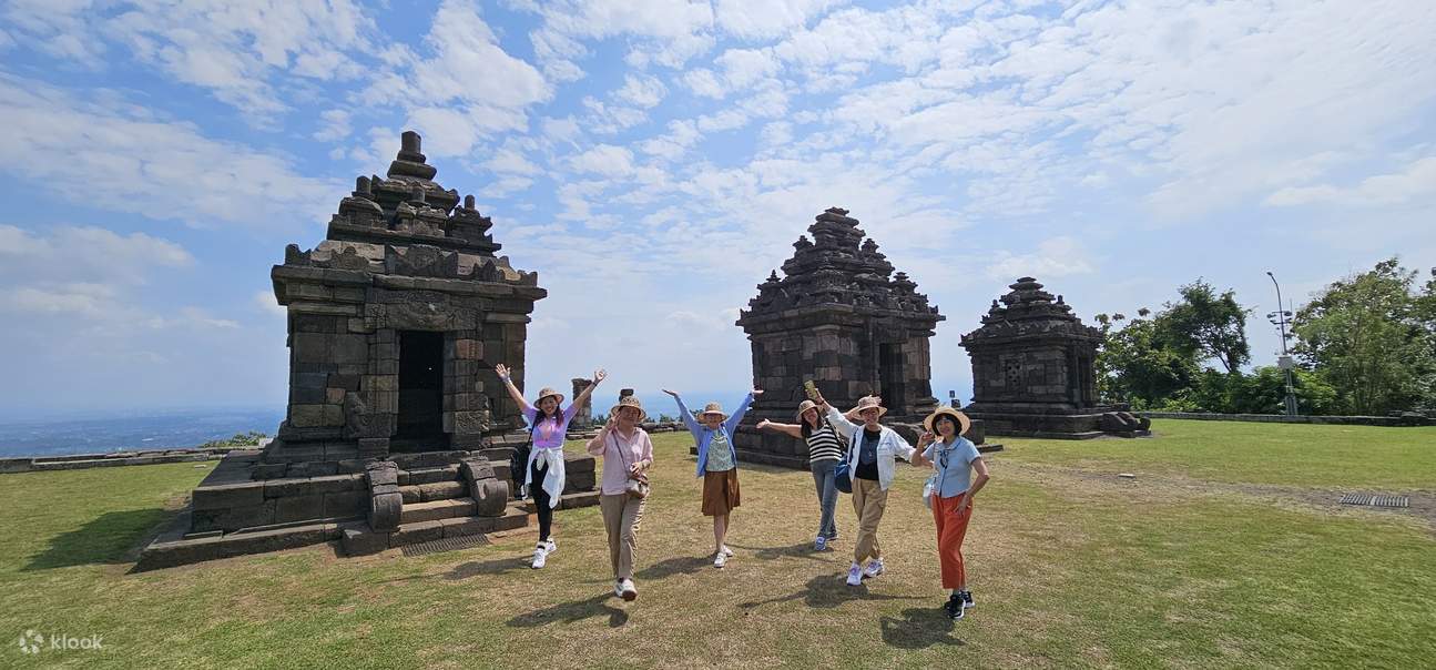 Yogyakarta Tours & Instagrammable Cafes with Volcano & Temple Views - Klook