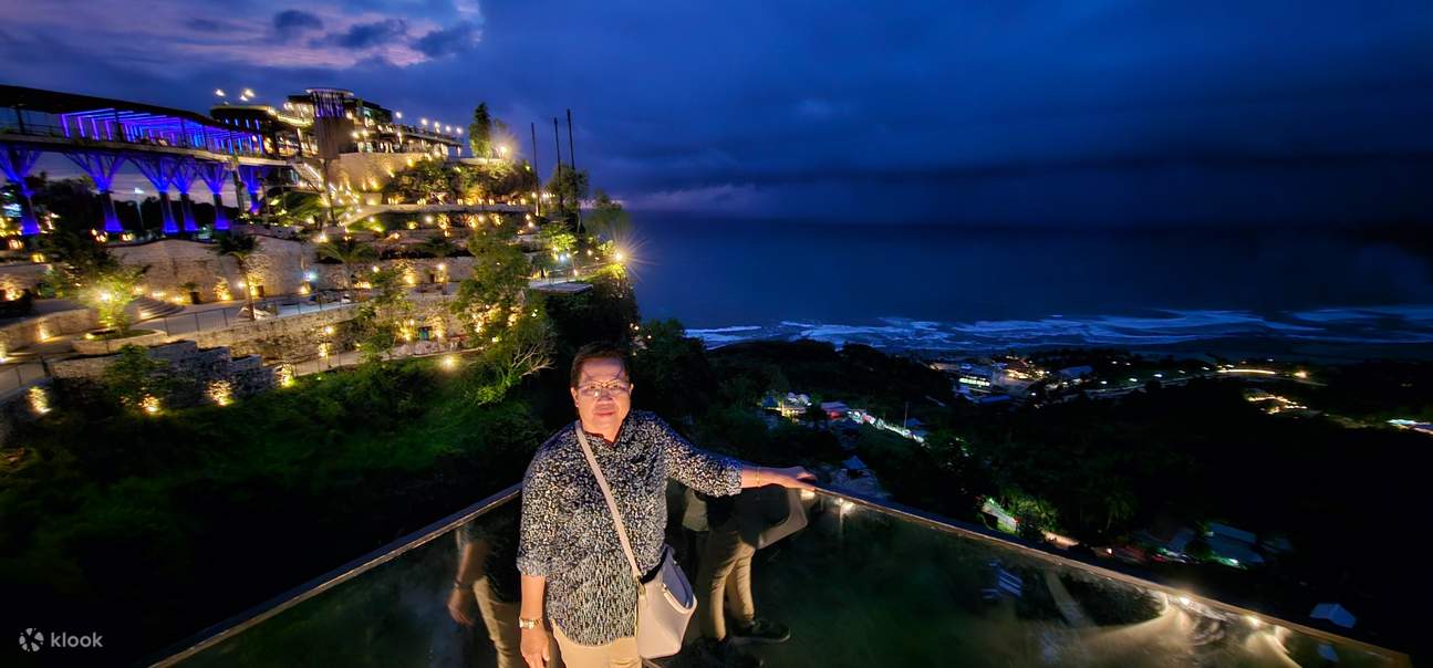Obelix Sea View Art Performance with Kraton and Tamansari City Tours ...
