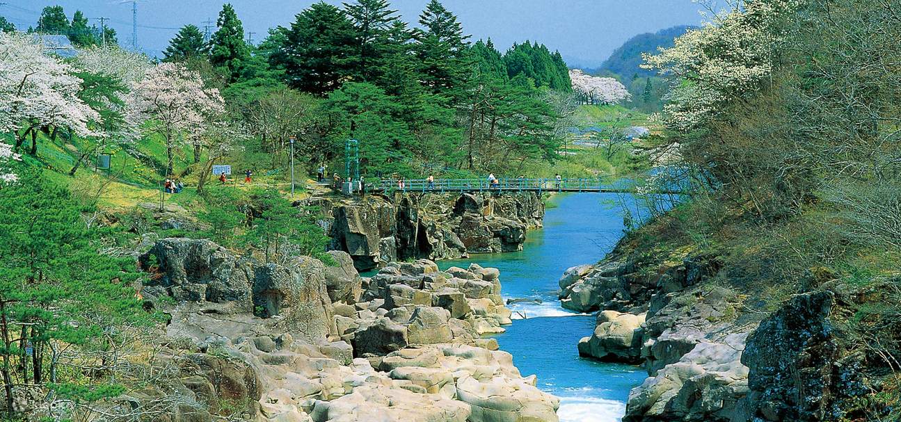 One-Day Tour of Iwate's Scenic Beauty: Exploring Genbikei Gorge, Takkoku no Iwaya Bishamondo ...