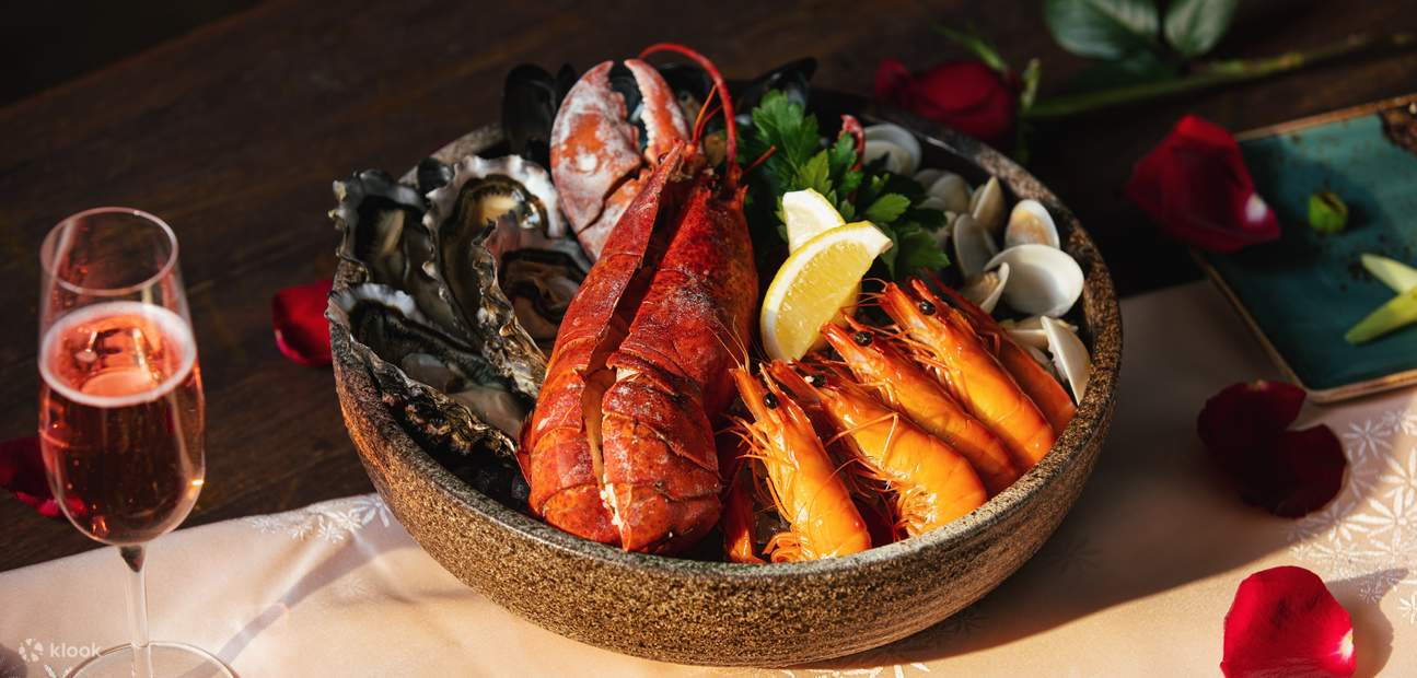 Opus Bar & Grill in voco Orchard Singapore - Klook