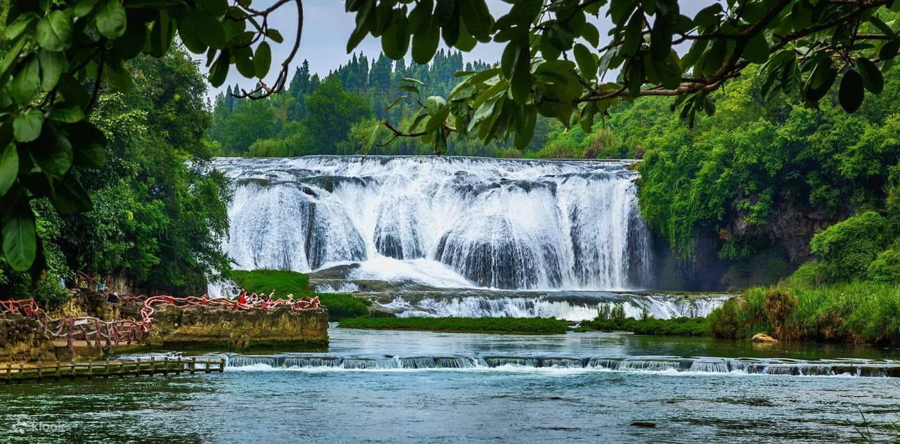 Guizhou's most scenic spots Huangguoshu Waterfall + Libo Xiaoqikong ...